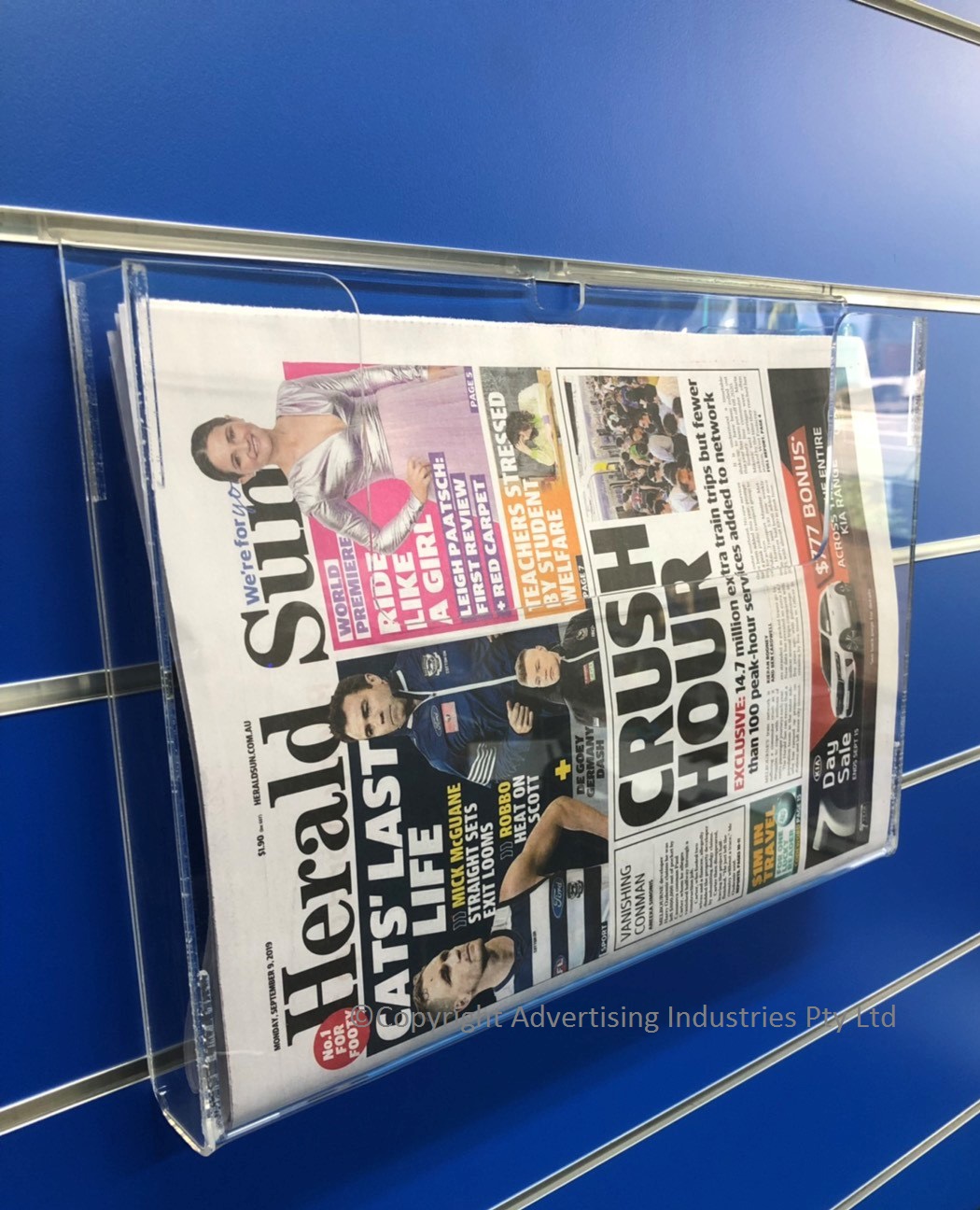 W436 Newspaper holder - ai
